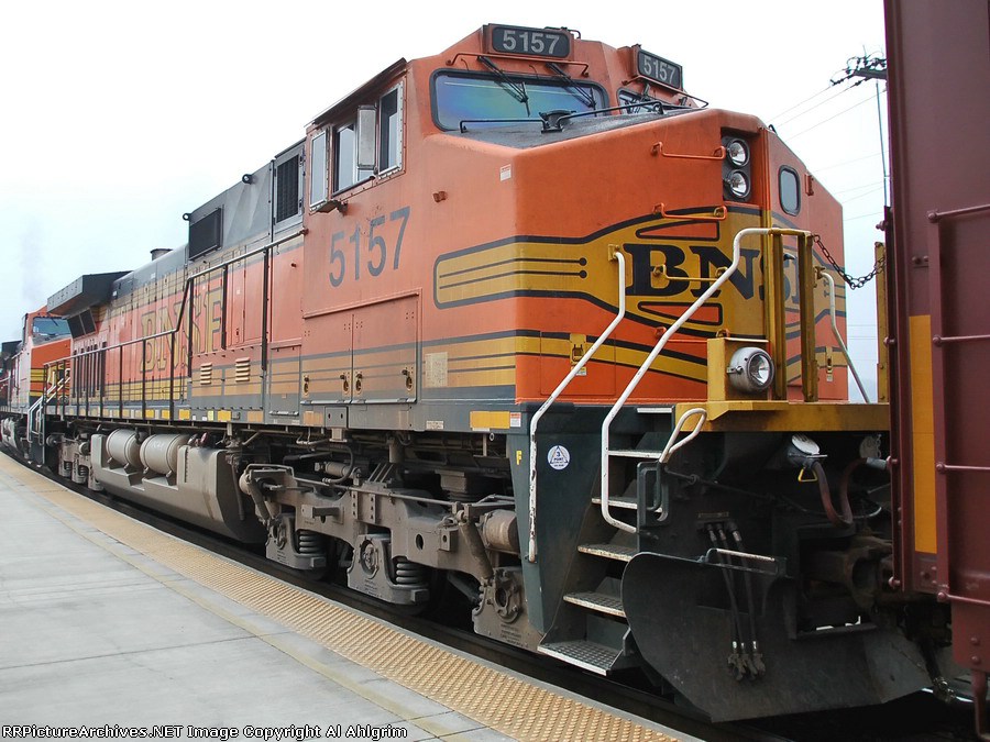 BNSF 5157